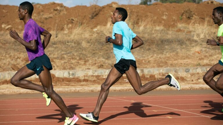 WHY AFRICAN ATHLETES DOMINATE LONG-DISTANCE RACES AND REMAIN UNBEATABLE ...